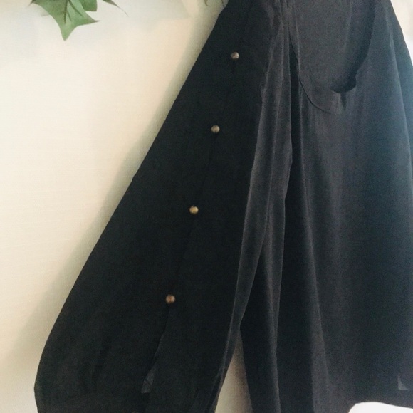 Forever 21 | Tops | Black Side Slit Top With Buttons Forever 2 | Poshmark